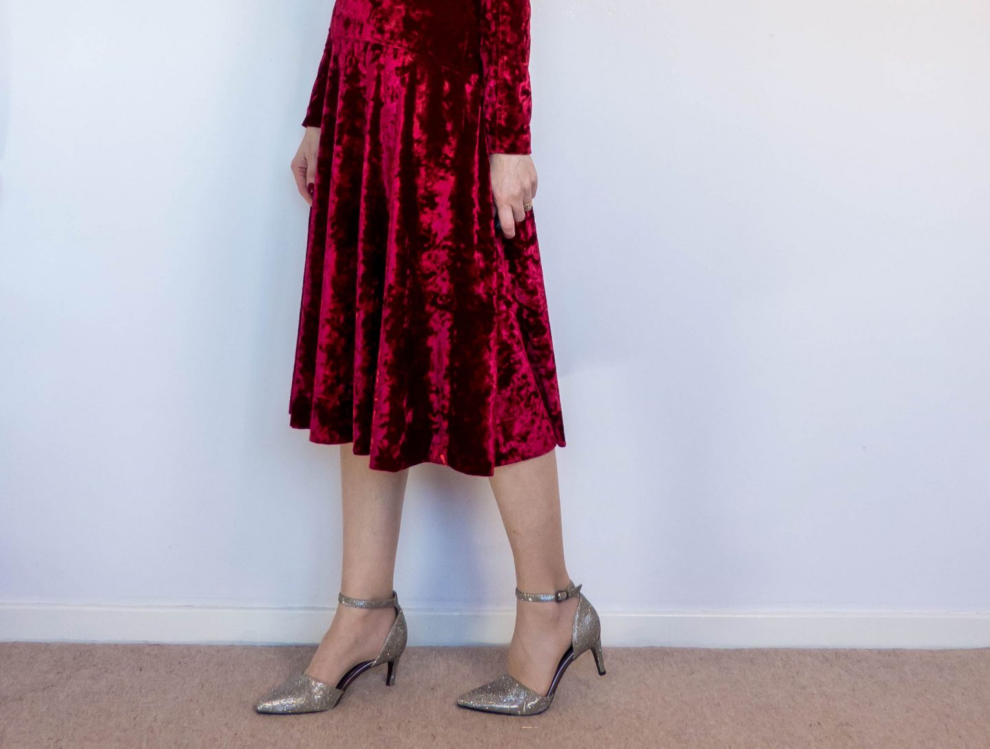 Velvet Vogue 8685 for 'The Little Red Dress Project' - Dream. Cut. Sew